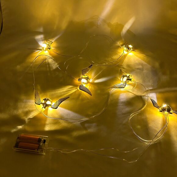 Pottery Barn | Accents | Pottery Barn Harry Potter Golden Snitch String ...